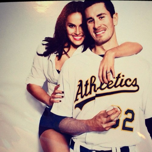 | The 3 MLB Wives You Should Be Following on TwitterThe Hudsucker