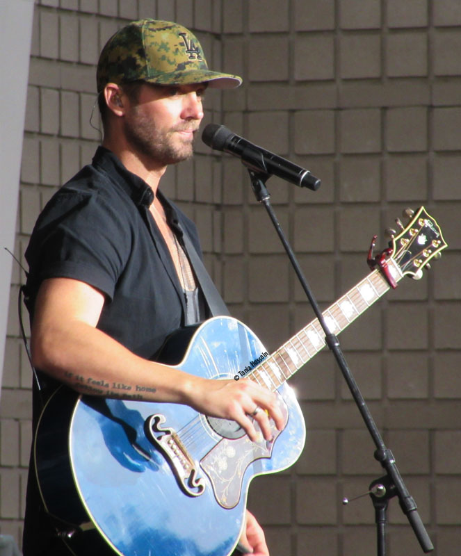 | Concert Review: Lady Antebellum Owns the Night on Their ‘You Look ...