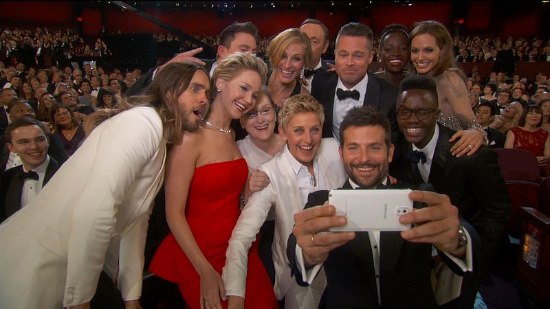 | 13 of the Most Iconic Moments From the Oscars We Will Never ForgetThe ...